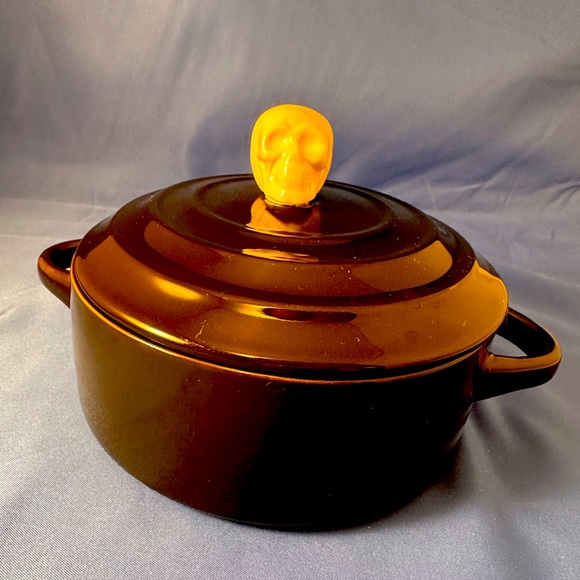 Wild Eye Designs | Kitchen | Wild Eye Designs Skeleton Skull Lid Black ...